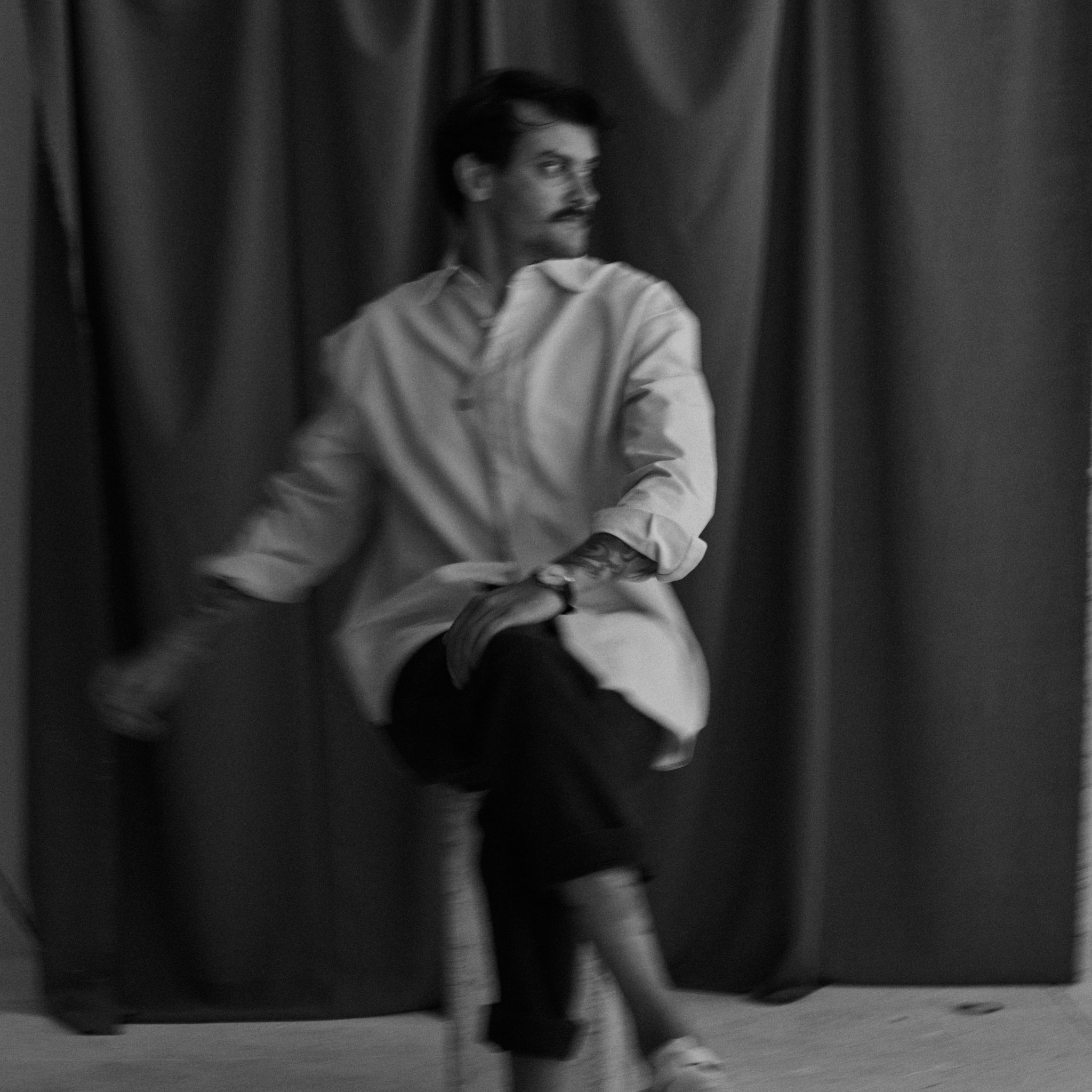 El Comité - Y Qué!? (So What) | Sounds and Colours